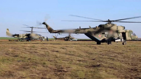 Компания Foxconn представила новые электромобили Model B и Model V ...